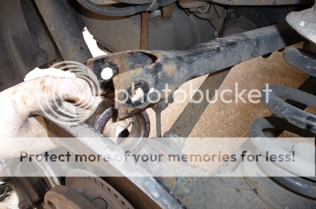 DIY replacement of the rear traverse link rose joint/ bushes | Audi TT ...