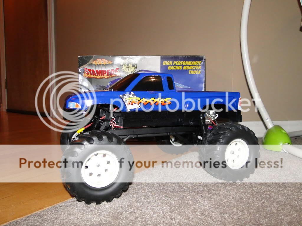Vintage Traxxas Electric Picture & Video Gallery